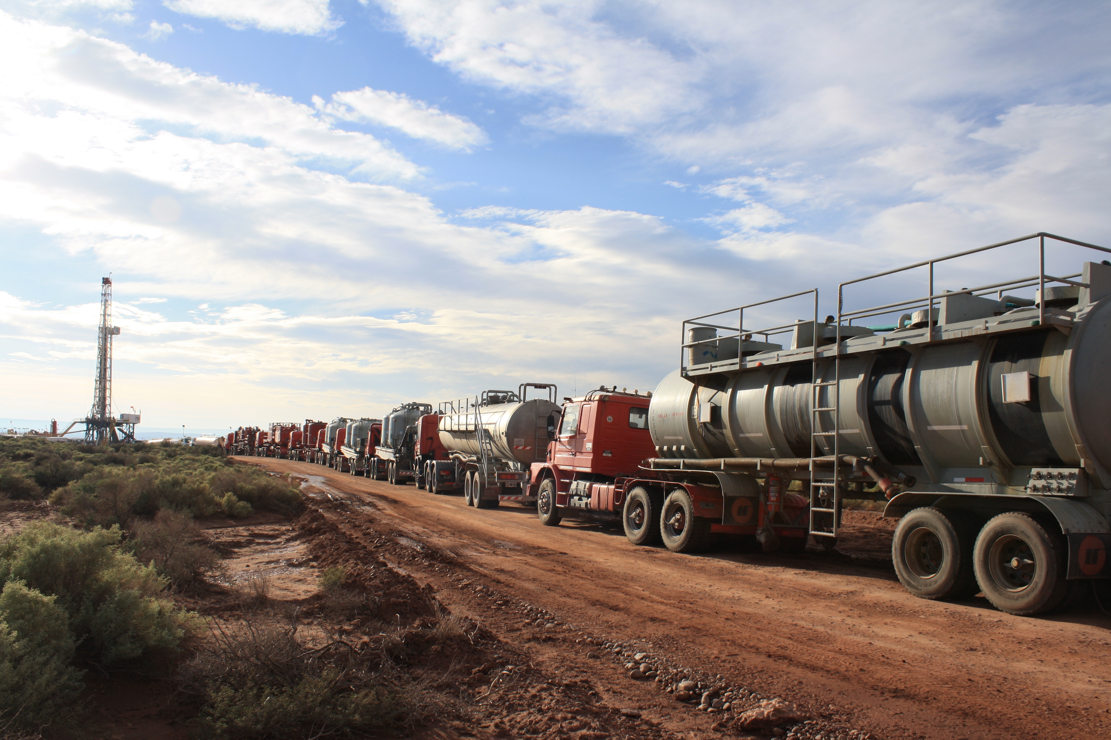 Extremas. Nuevas fronteras del extractivismo energético en ...